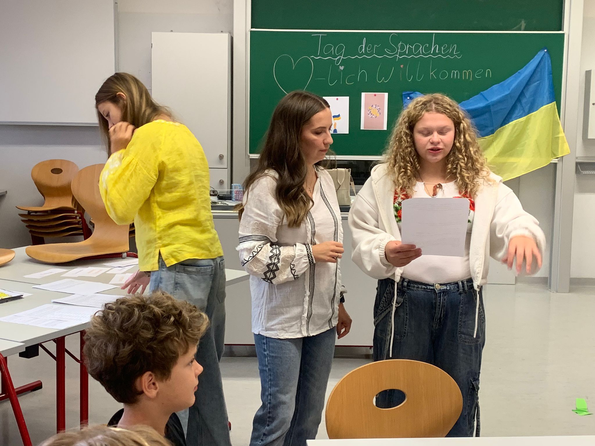 "Language is a bridge that connects people" - Pflichtschulcluster ...